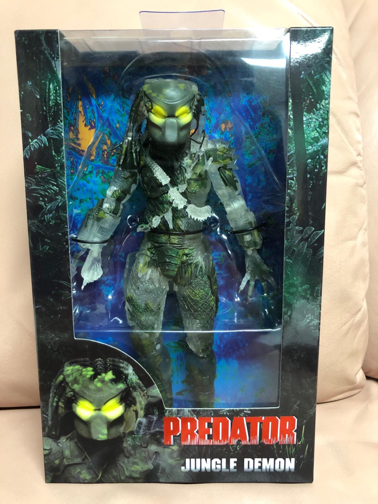 Amazon.com: NECA - Predator - 7" scale action figure 30th anniversary ...