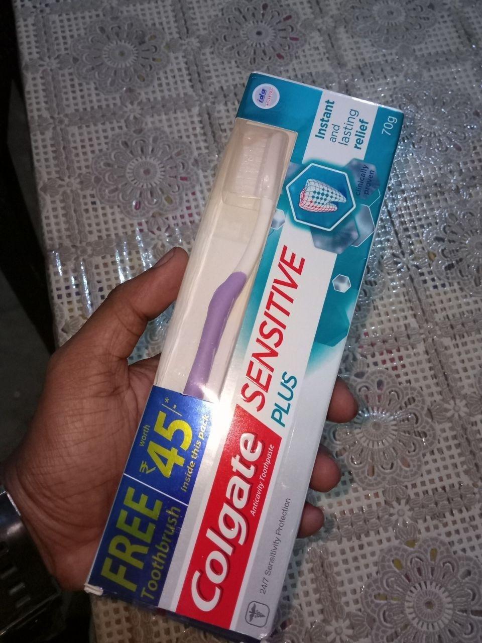 Buy Colgate Sensitive Plus Anticavity Toothpaste - 70g with Free ...