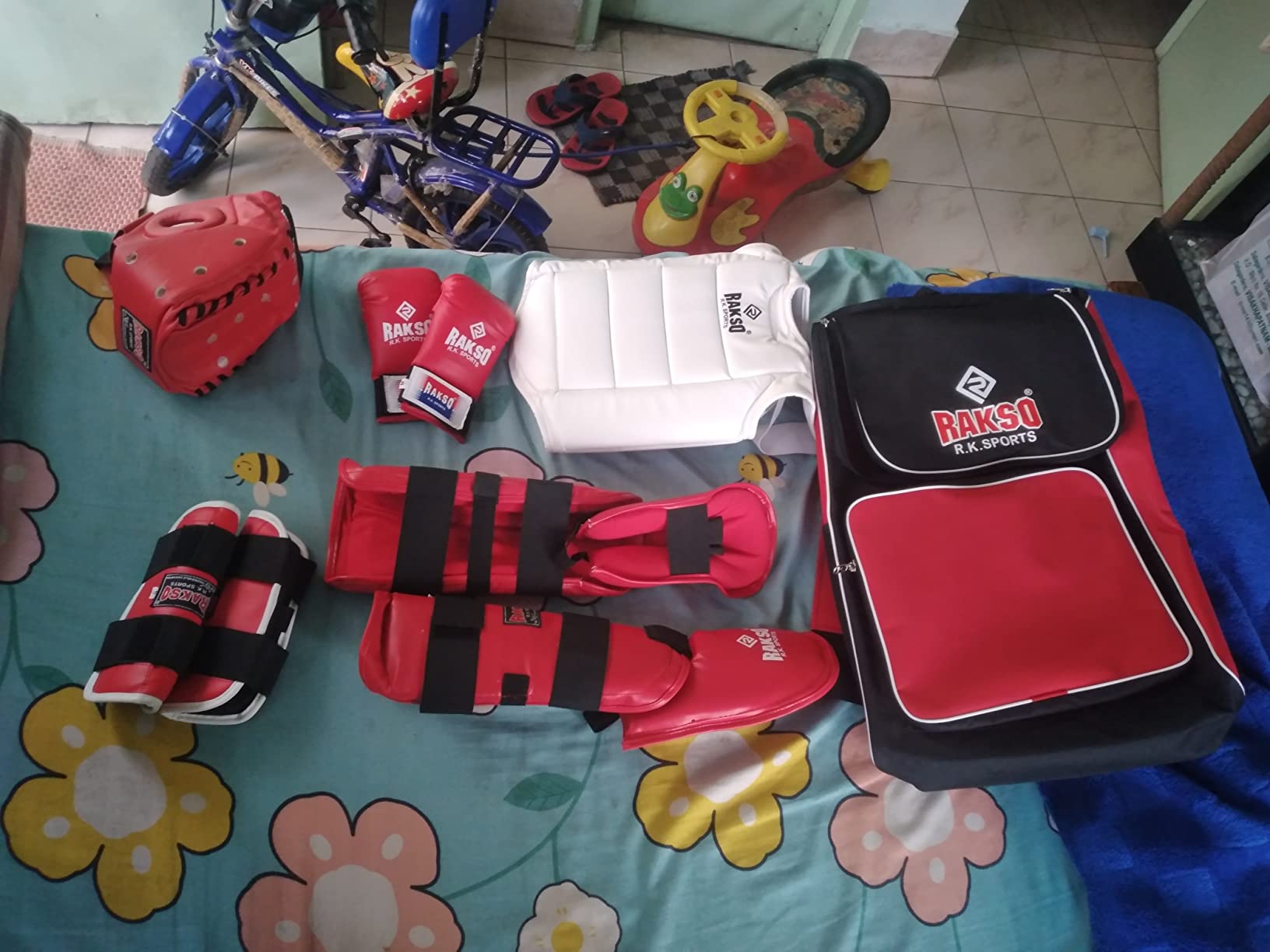 Rakso Karate Kit (7Pieces) (RED, Large) : Amazon.in: Sports, Fitness ...