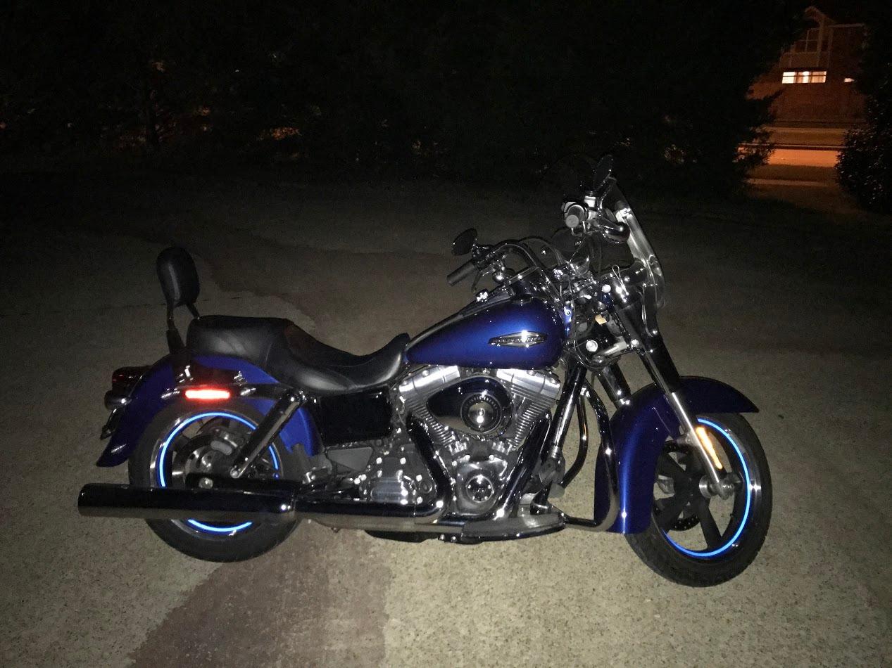 Amazon.com: Reflective Blue Wheel Decal Sticker Stripes Rim Tape Decals ...