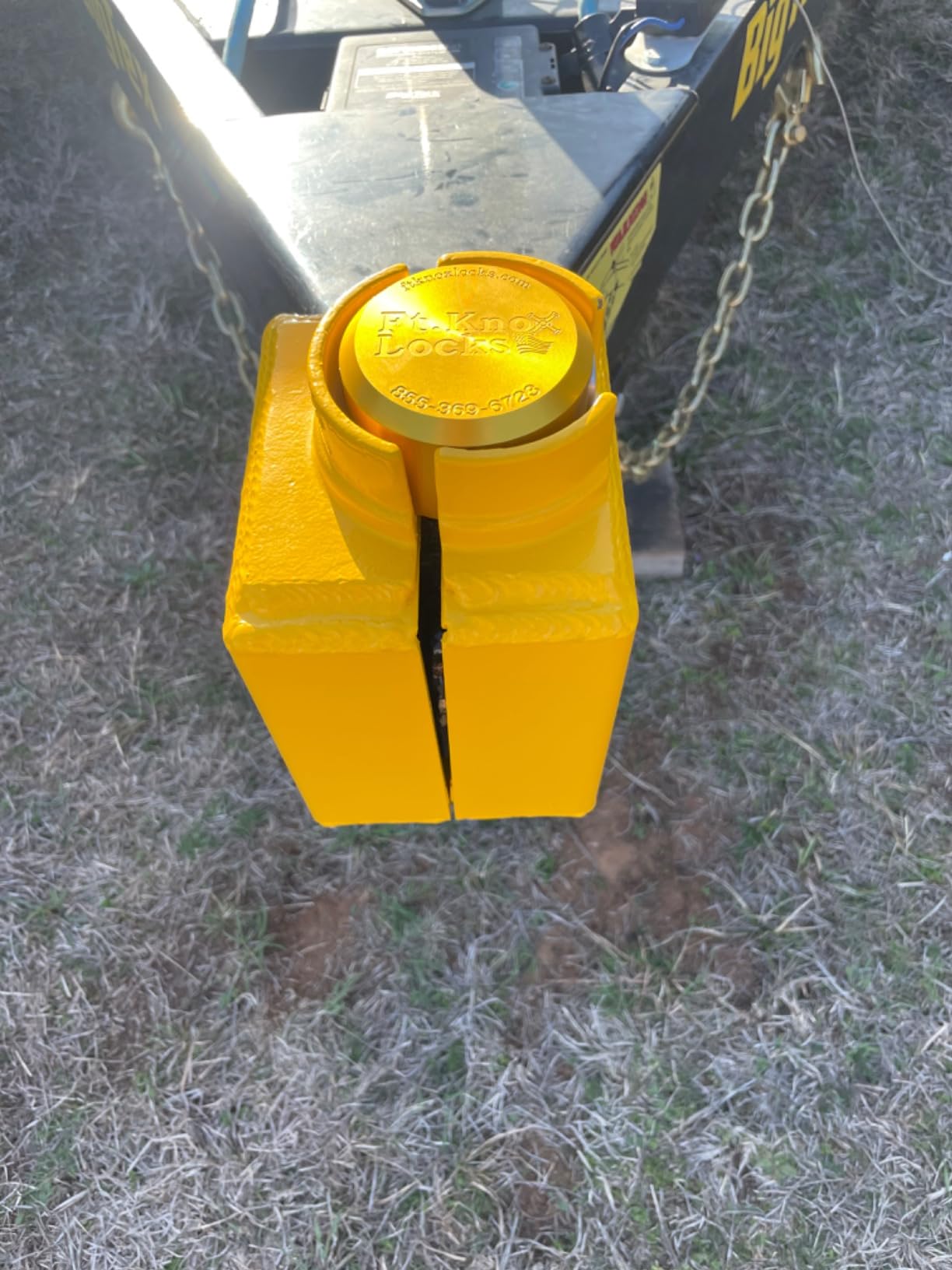 Amazon.com: Demco EZ Latch Coupler Lock (for Cast Demco Version) (Demco ...