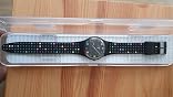 Swatch Damen Analog Quarz Uhr mit Silikon Armband GB305 : Amazon.de ...