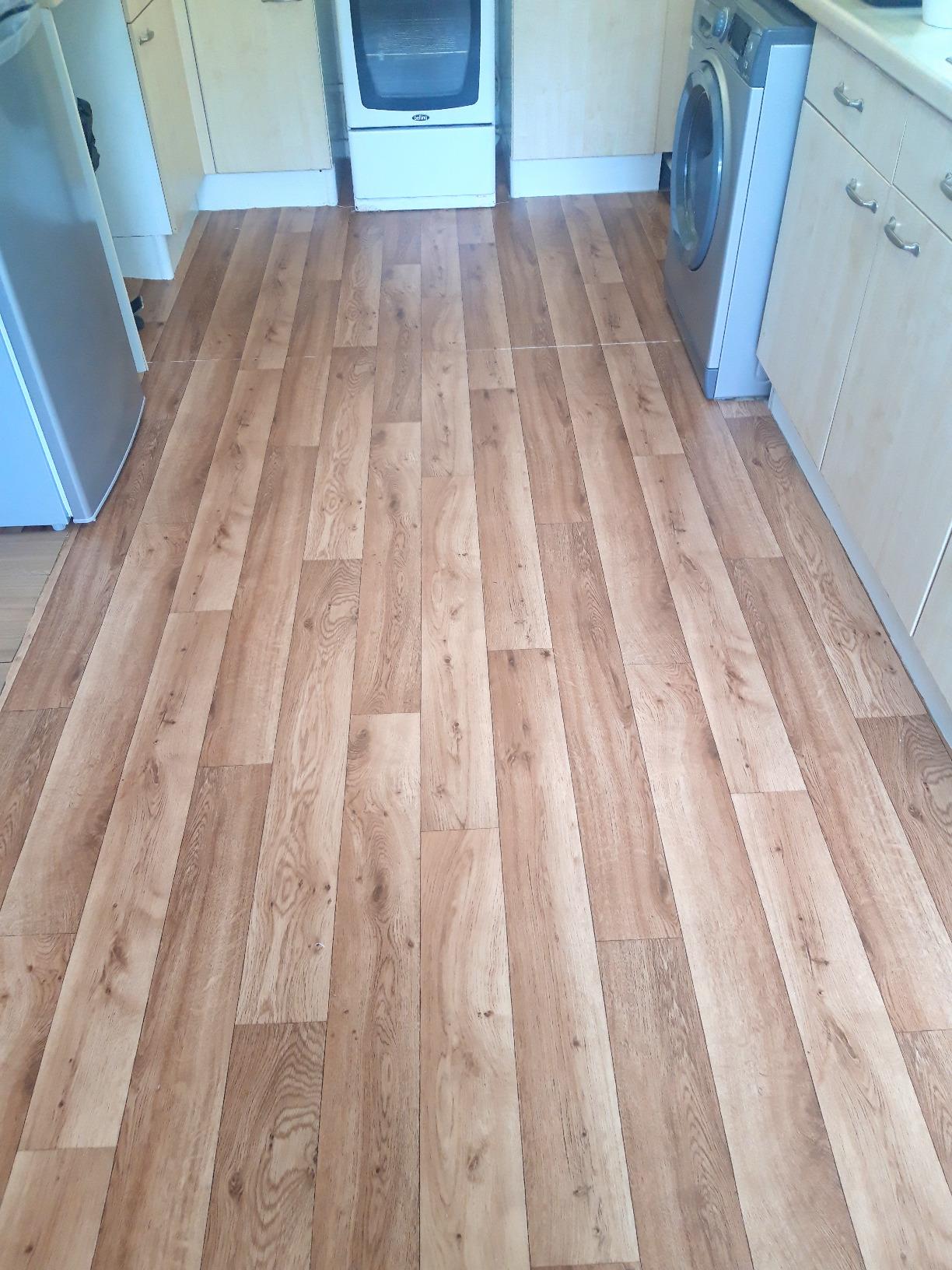 Classic Oak Anti Slip Wood Effect Vinyl Flooring Lino (2m x 2m ...