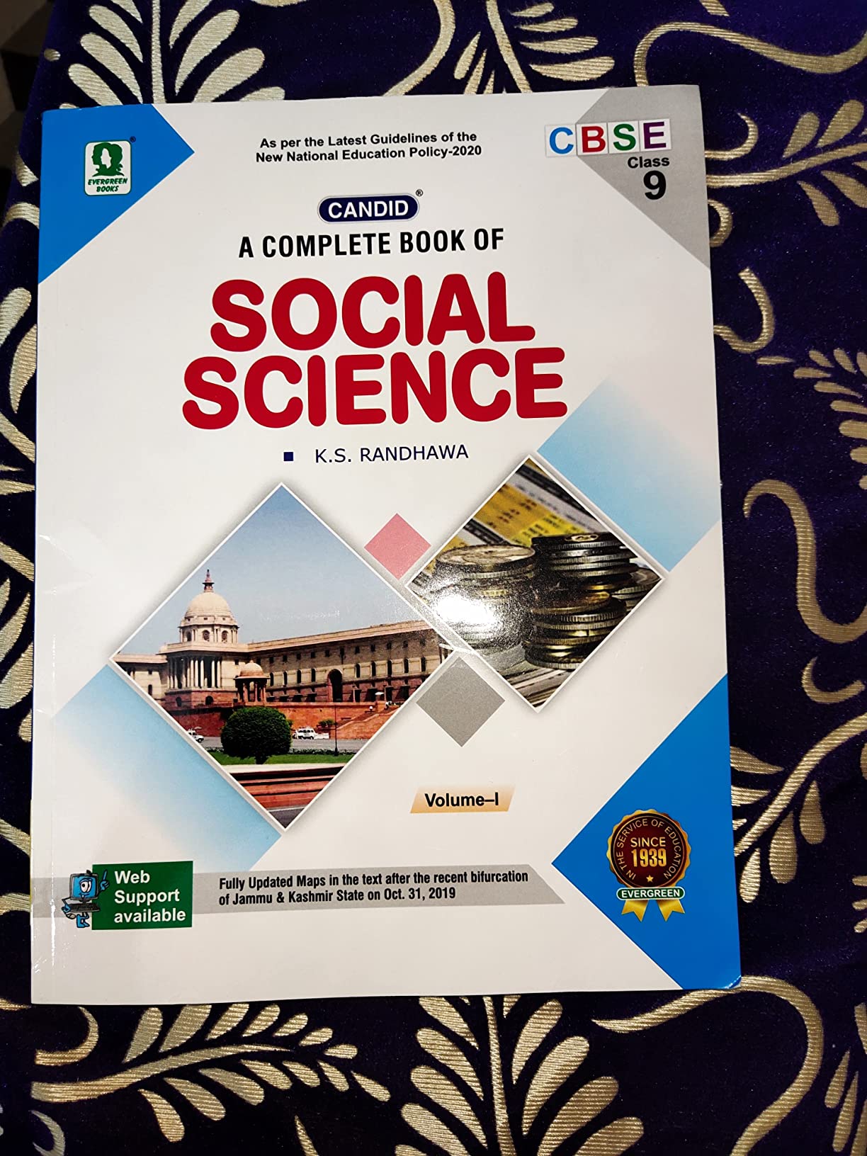EVEFGREEN CBSE TEXT BOOK OF SOCIAL SCIENCE (VOL-1) -9 : K.S. Randhawa ...