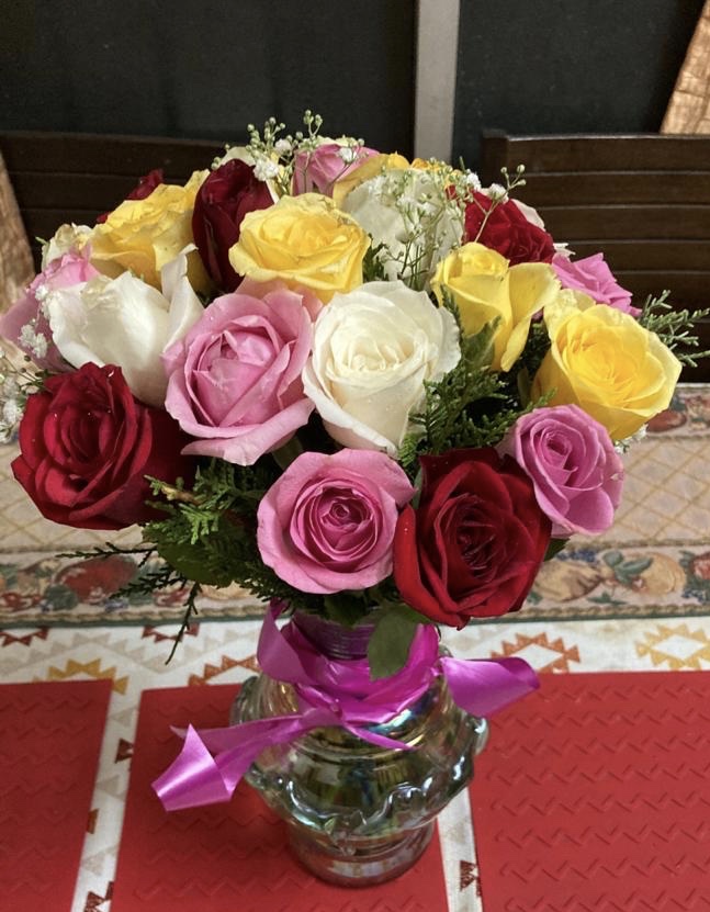 Floralbay 25 Mix Roses Bouquet in Cellophane Wrapping (Bunch of 25 ...