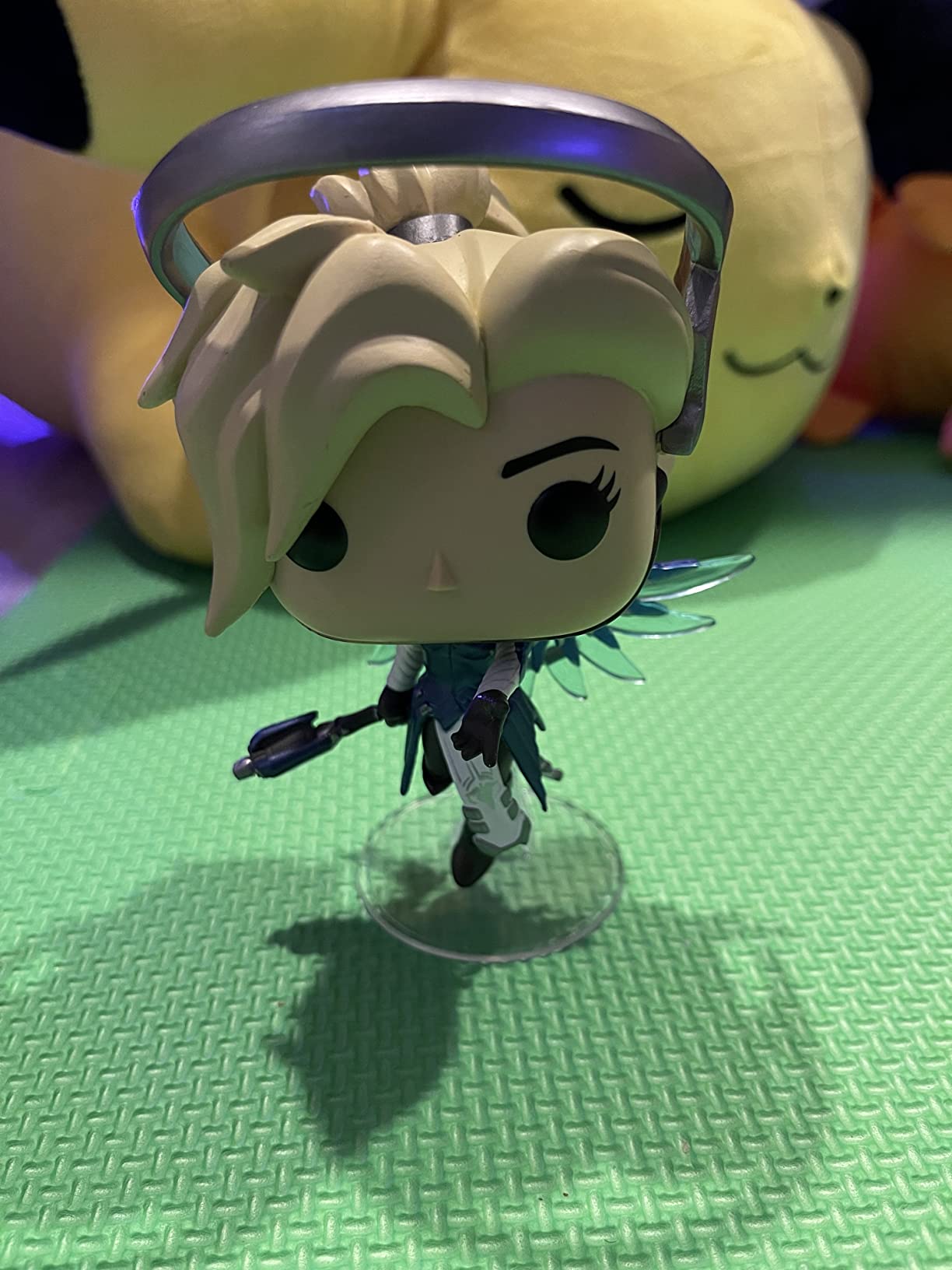 Amazon.com: Funko Pop! Juegos: Overwatch Mercy (Cobalt) Exclusivo #304 ...