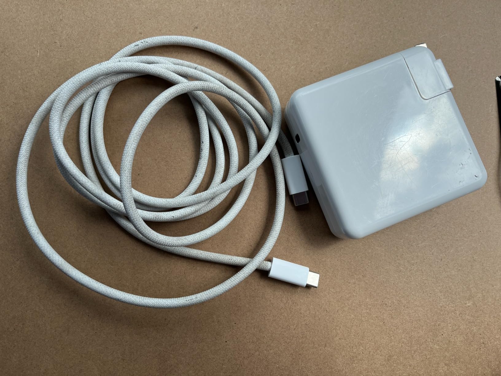 Amazon.com: Apple USB-C Woven Charge Cable (2 m) : Electronics