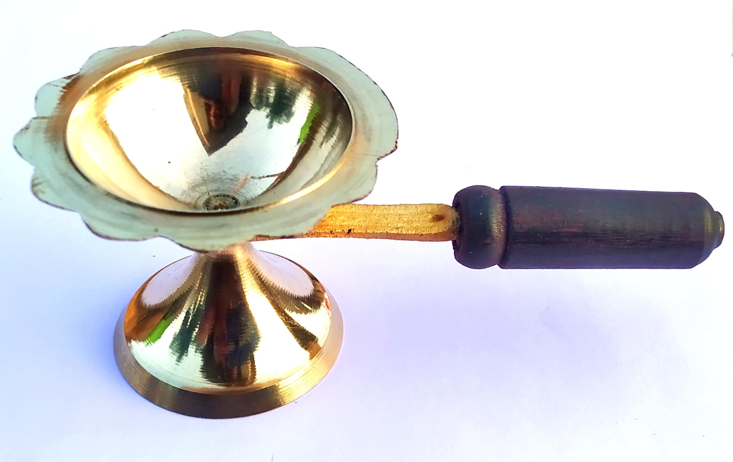 ADT- Kapoor dani for puja Brass | dhup dani Brass | Brass dhoop dani ...