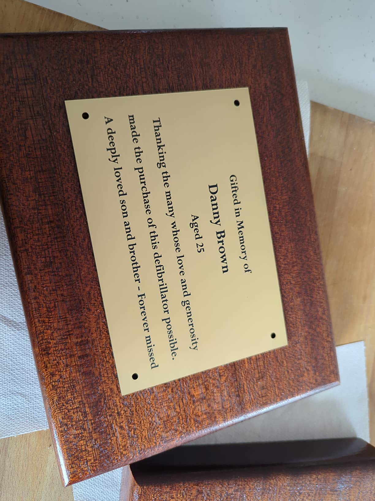 6 x 4 Engraved Memorial Plaque in Silver or Gold/Brass Effect : Amazon ...