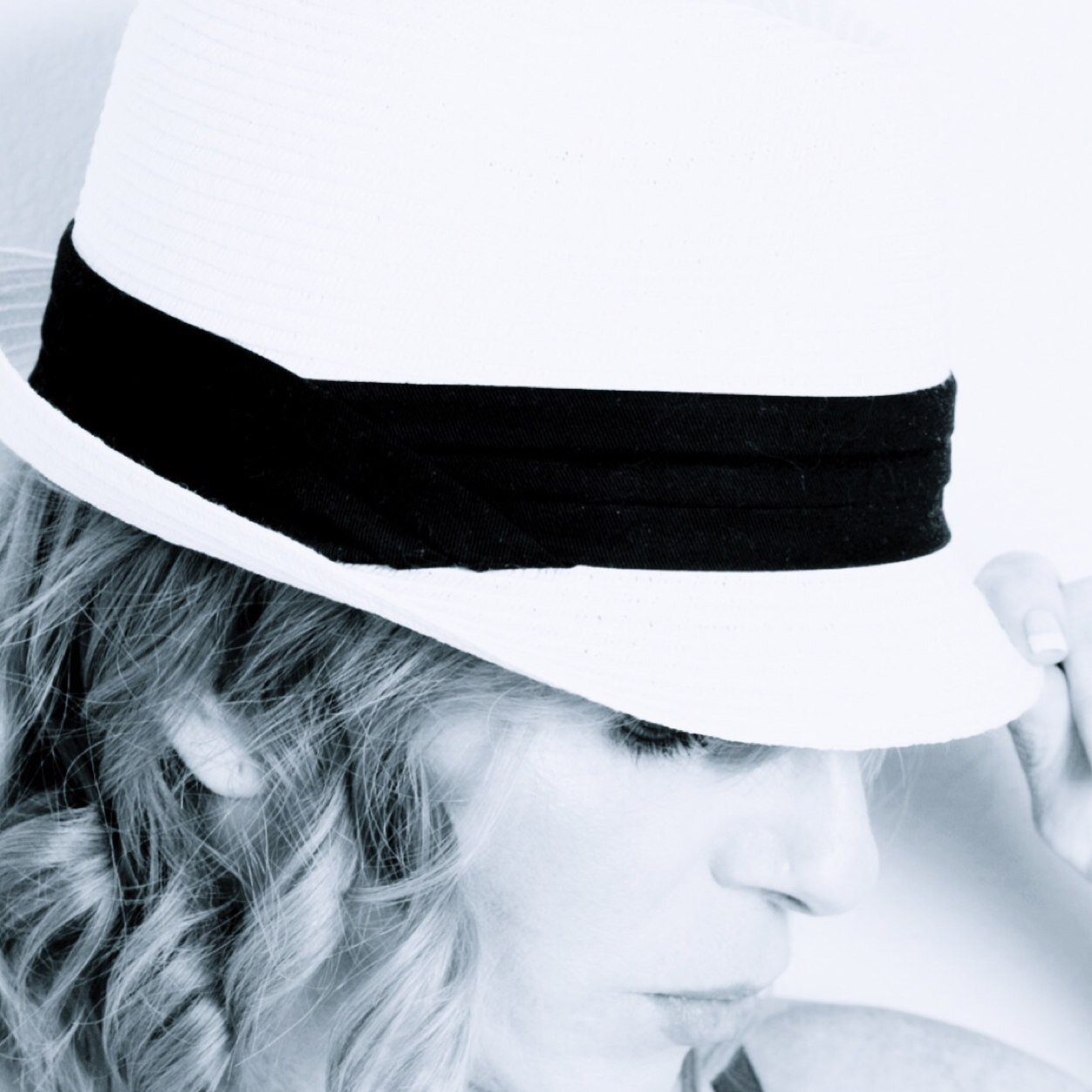 Amazon.com: Dr. Laurie-Ann O'Connor: books, biography, latest update