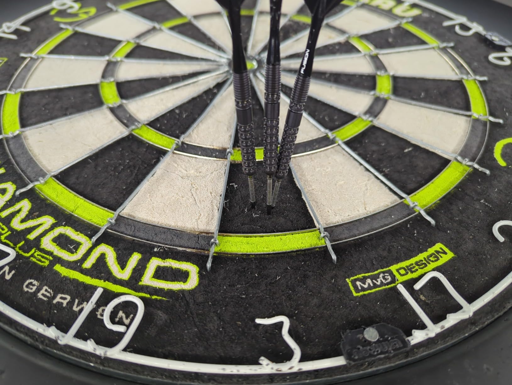 TARGET Darts Swiss Point GRD Black 26mm Dart Points : Amazon.co.uk ...