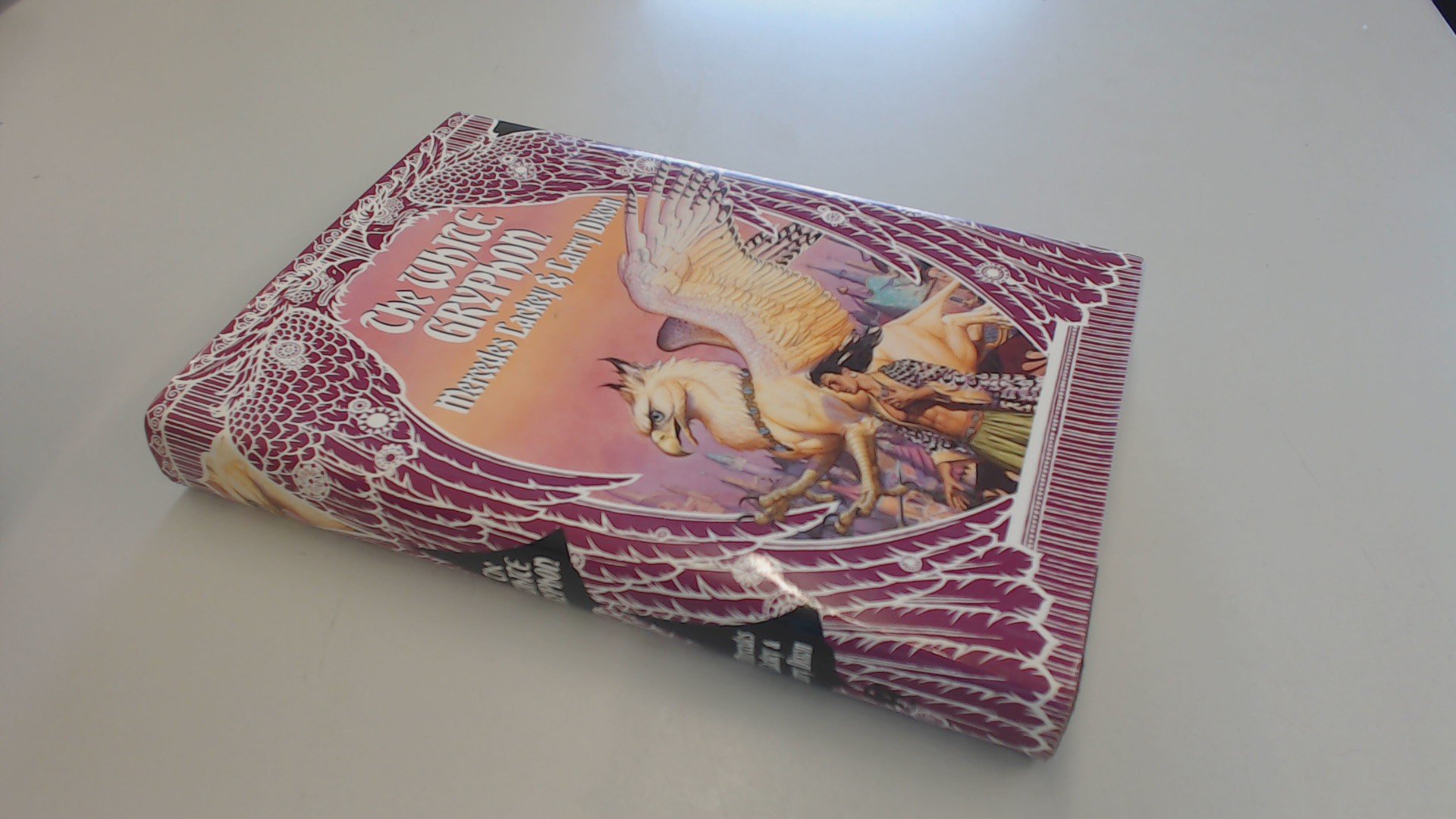 The White Gryphon (The Mage Wars): Mercedes Lackey, Larry Dixon, Larry ...