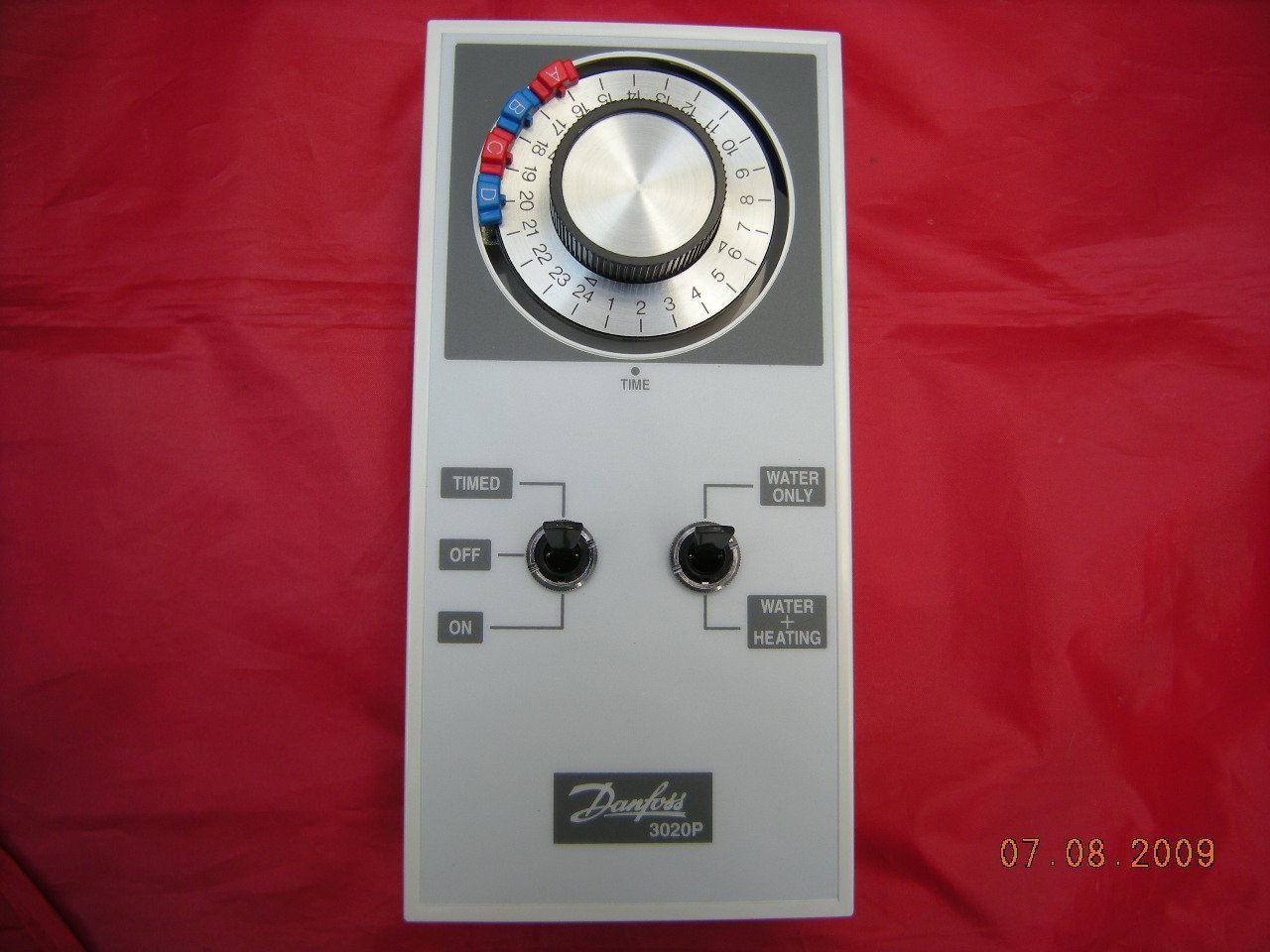 Buy Danfoss 3020P 24 Hour Mini Programmer With Aux Switch Online at Low ...