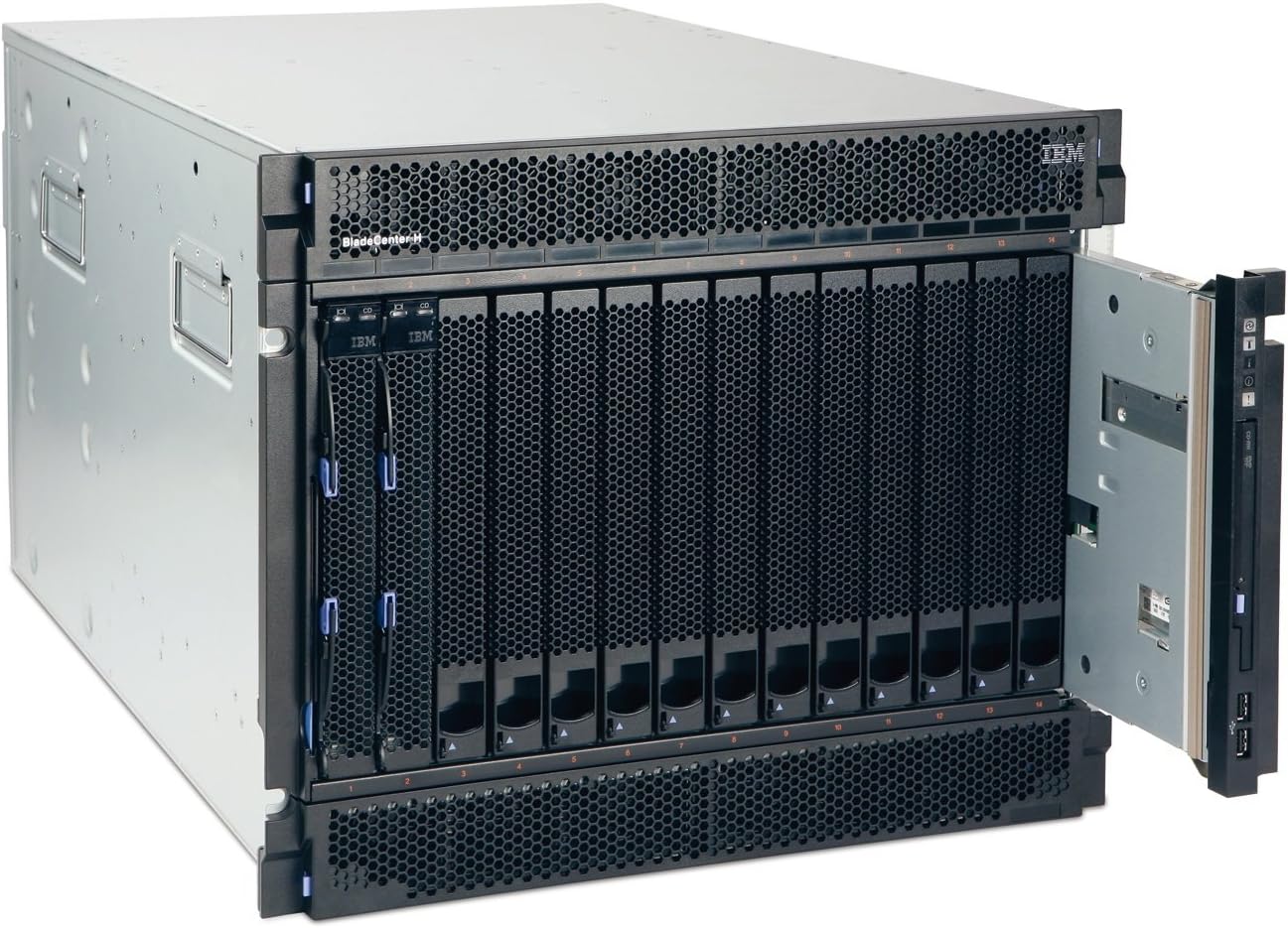 Amazon.com: IBM BladeCenter 8852-4TG Server : Electronics