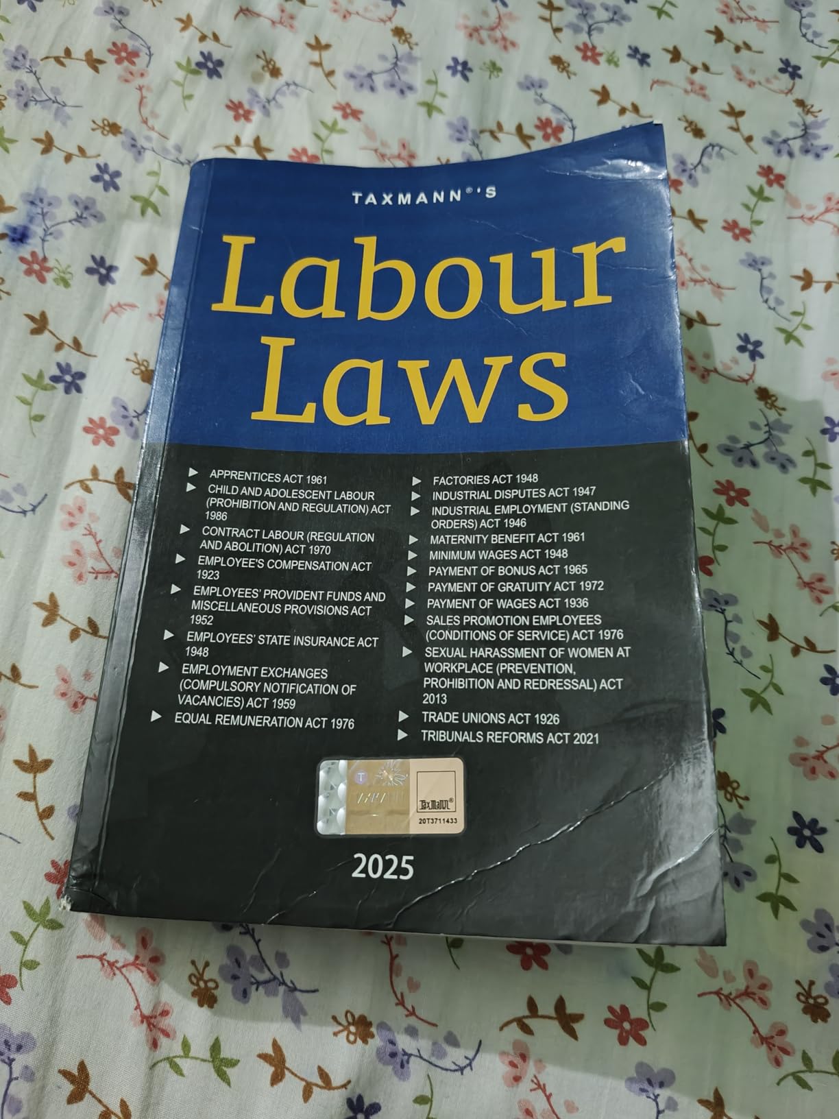 Buy Taxmann's Labour Laws – Comprehensive Coverage of 20+ Indian Labour ...
