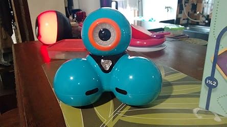 Amazon.com: Wonder Workshop Dash Robot – Coding Robots for Kids 6 ...