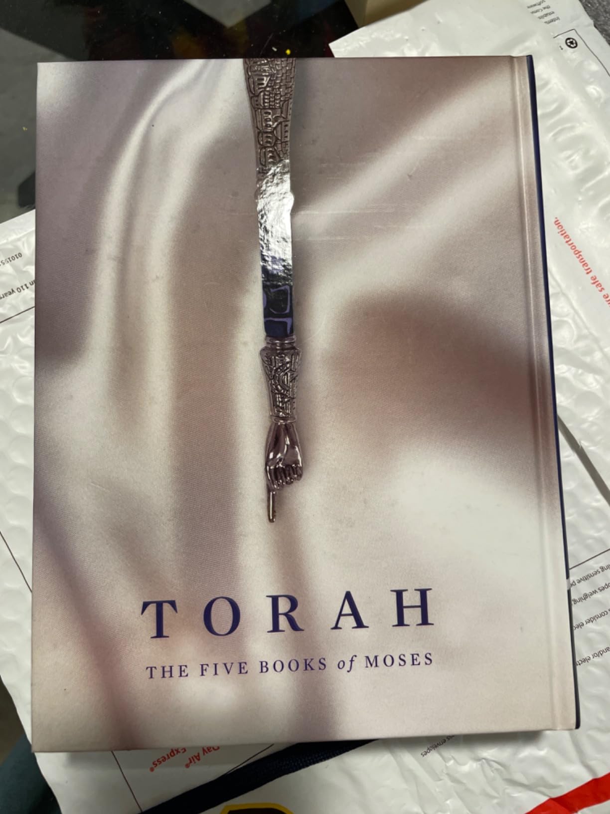 Torah: The Five Books of Moses: Rabbi Chaim Miller: 9781934152263 ...