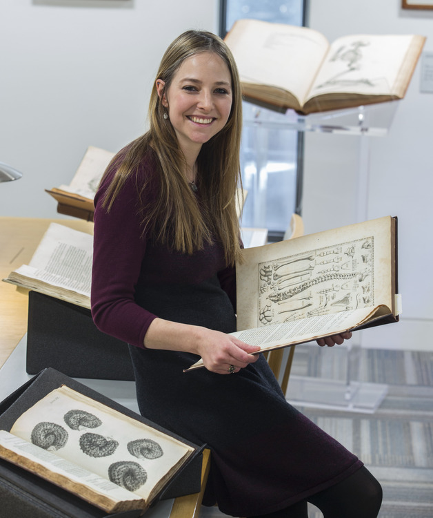 Amazon.co.uk: Alice Roberts: books, biography, latest update