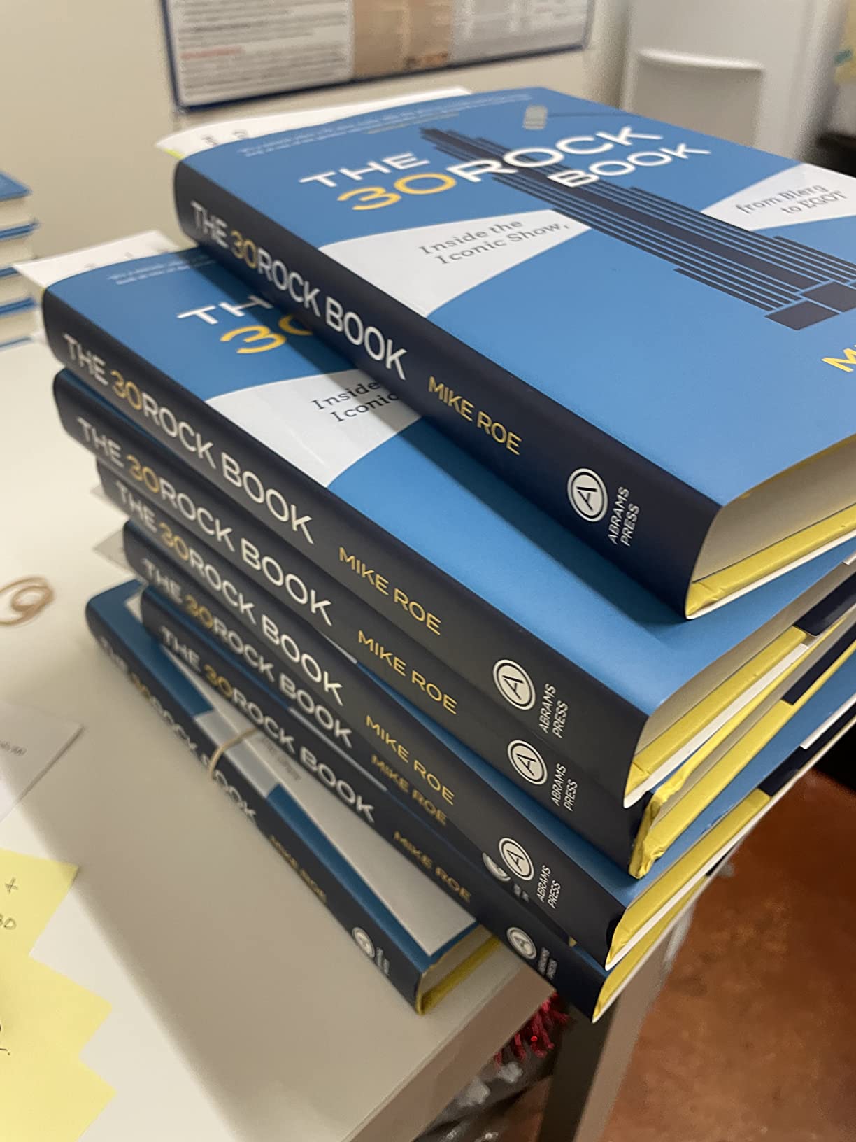 The 30 Rock Book: Inside the Iconic Show, from Blerg to Egot: Roe, Mike ...