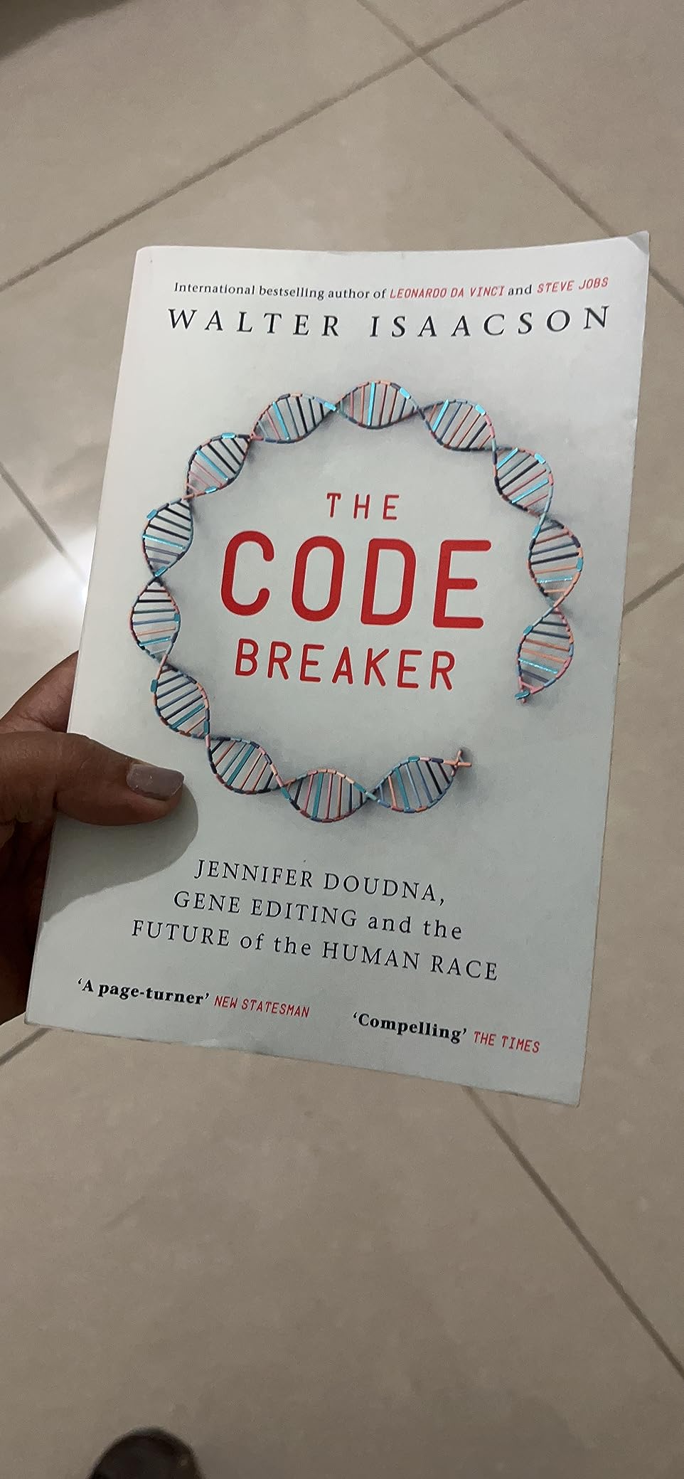 Code Breakers : Walter Isaacson: Amazon.in: Books