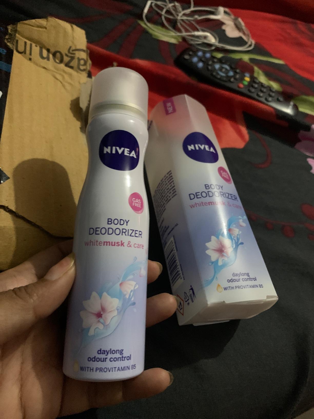 Buy NIVEA Women Gas Free Deodorant, Fresh Musk & Care, Daylong Odour ...