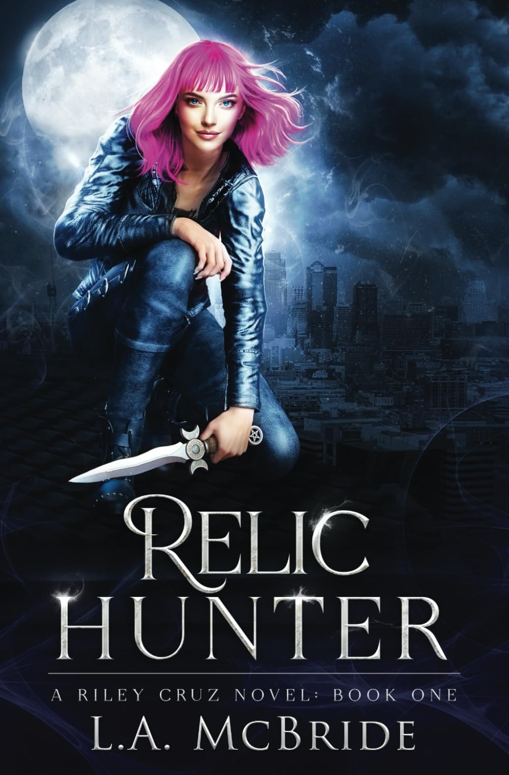Relic Hunter (Riley Cruz): McBride, L.A.: 9781957445168: Amazon.com: Books