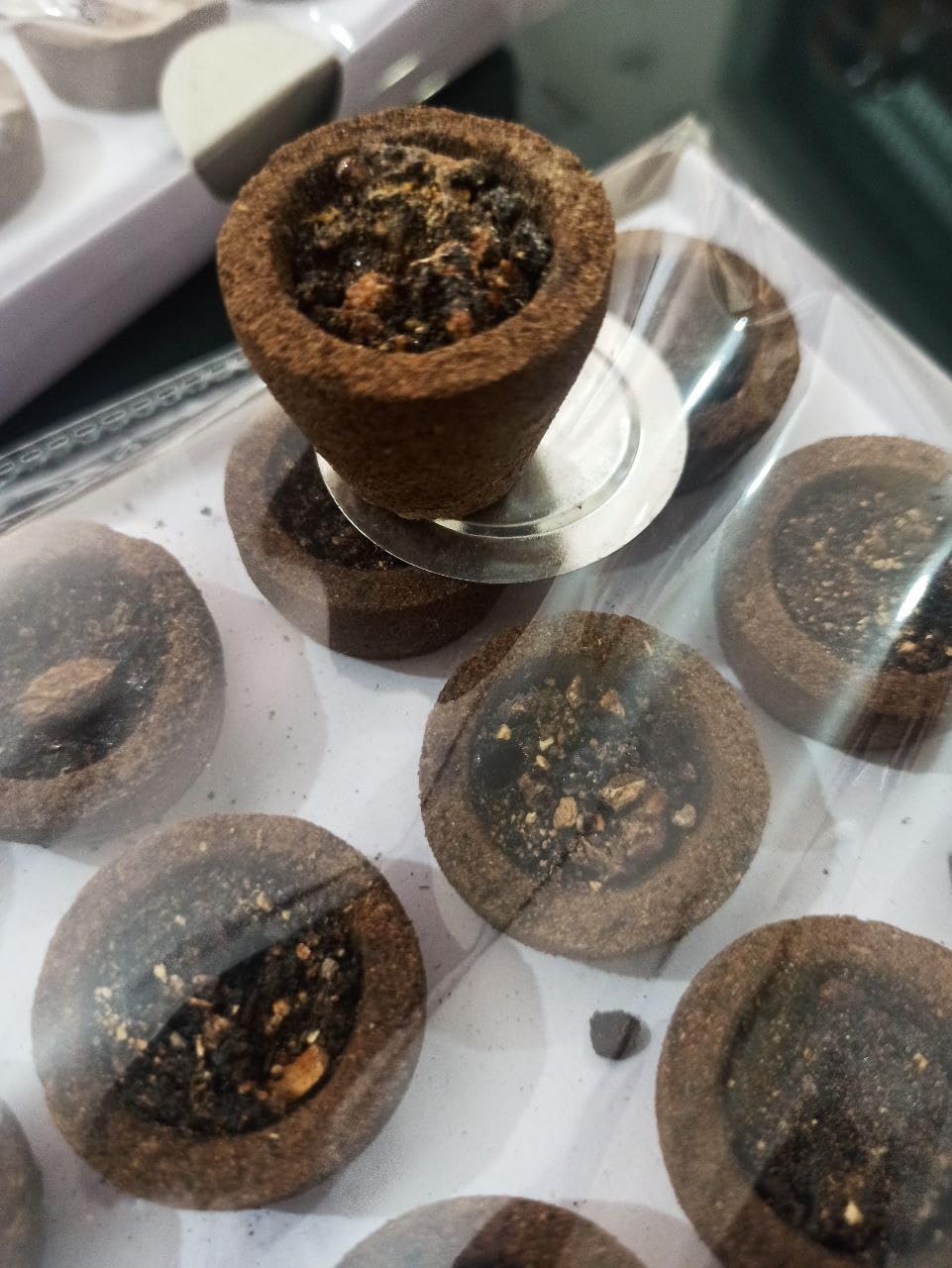 Pure Natural sambrani Cups for Pooja Herbal Sambrani Dhoop Cups with ...