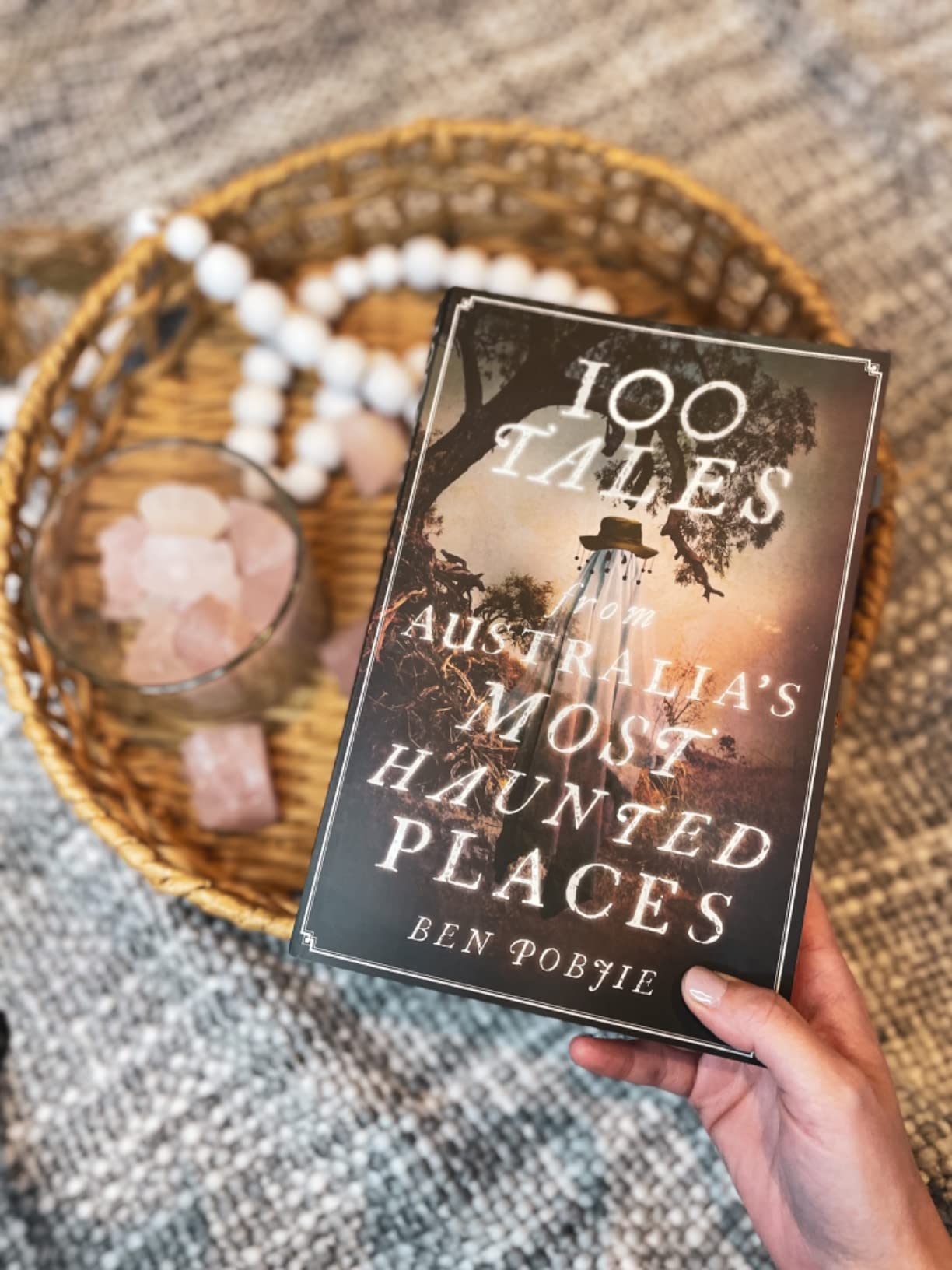 100 Tales from Australia's Most Haunted Places : Pobjie, Ben: Amazon ...