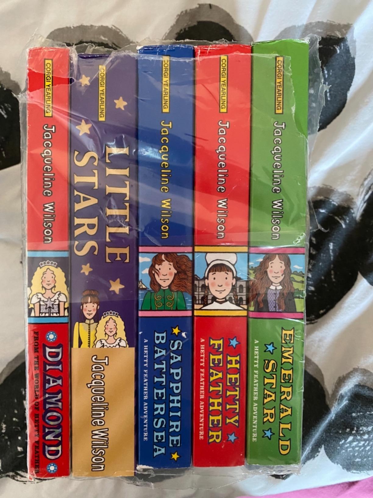 Hetty Feather Collection Book Pack x 5: Amazon.co.uk: 9789995162191: Books