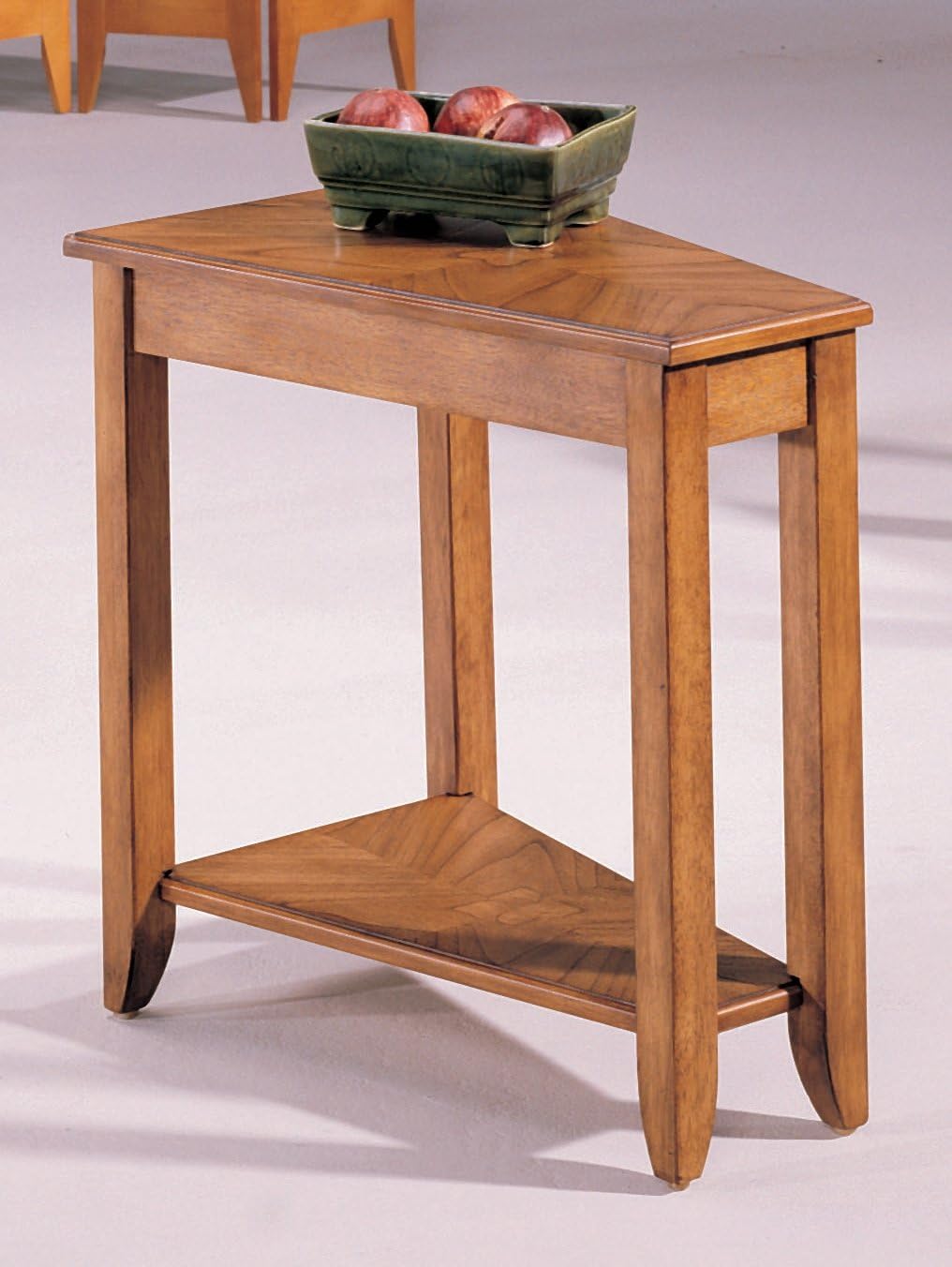 Amazon.com: Hammary Chairside Table w Storage Shelf : Home & Kitchen