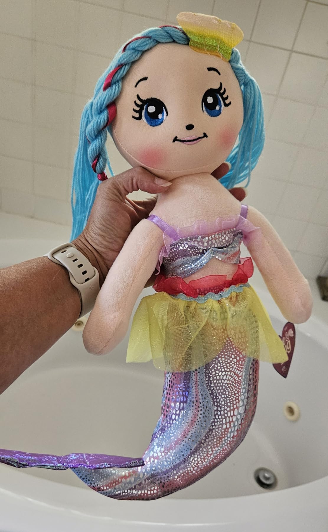Amazon.com: LOVE & HUG Playtime Fun 17" Shimmer Mermaid Doll ...