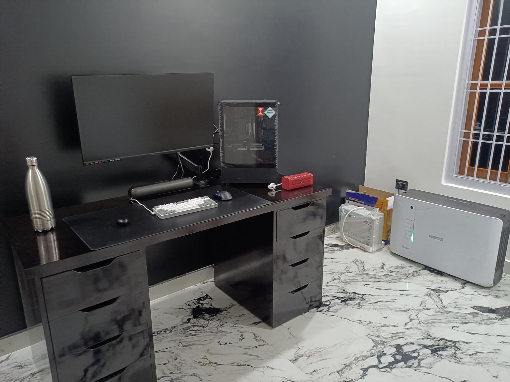 Luminous iCon 1600 Pure Sine Wave 1400VA/12V Inverter for Home, Office ...