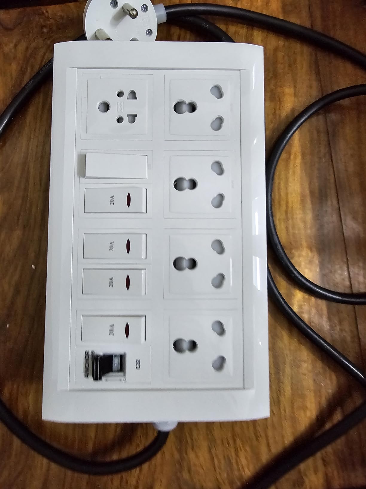 Ftech Heavy Duty Polycarbonate Power Strip Extension Box (White) 4 (15 ...