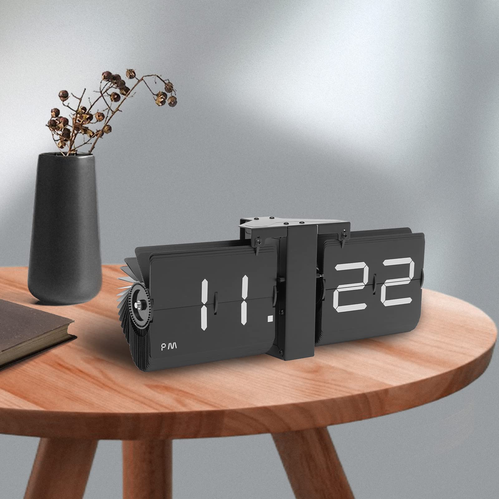 Amazon.com: CeRaBuRET Flipping Out Wall and Tabletop Flip Clock ...