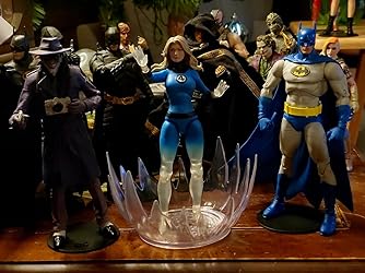 Amazon.com: Diamond Select Toys Marvel Select Sue Storm 7-Inch Action ...