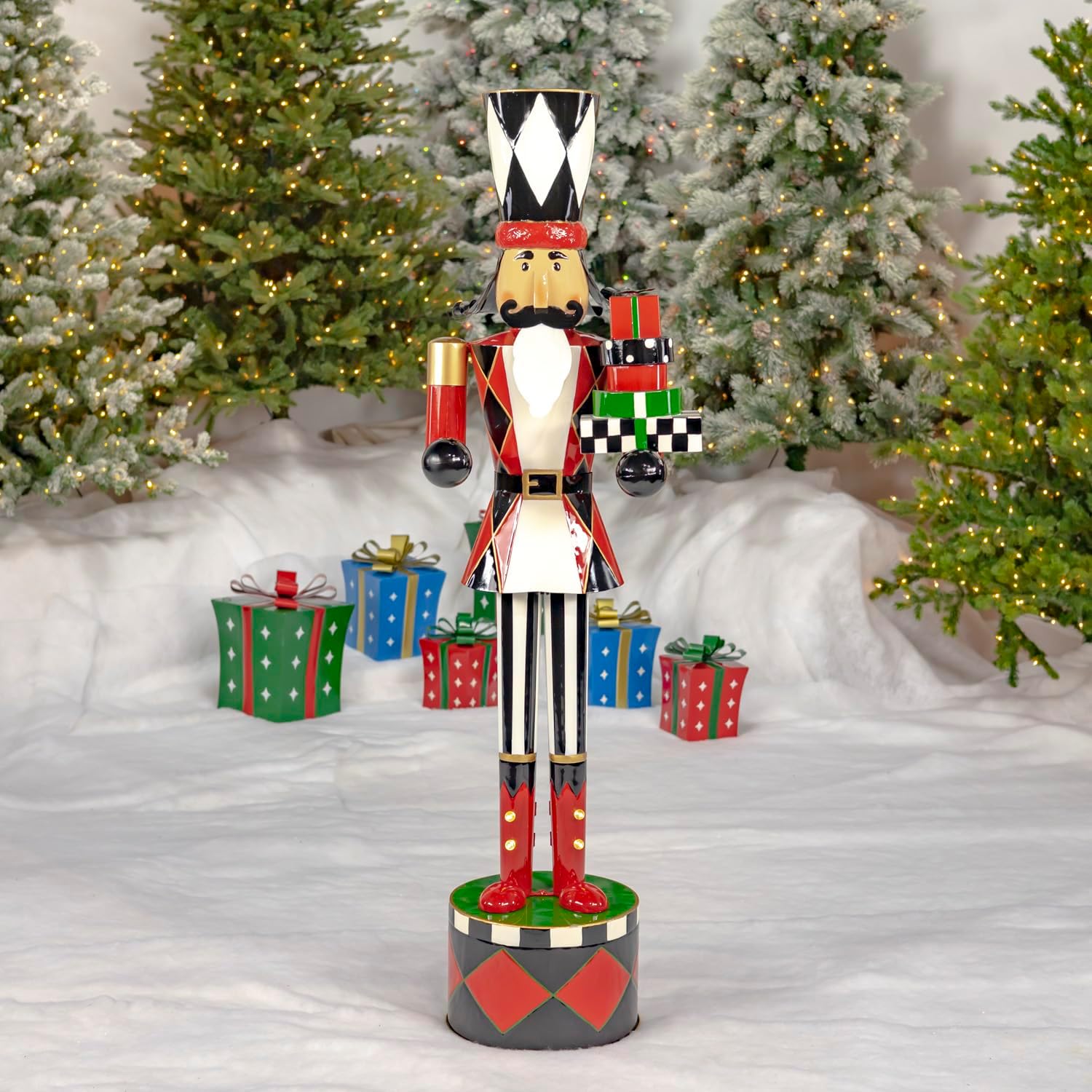 Amazon.com: Zaer Ltd. 5.4 FT Tall Iron Fancy Christmas Nutcracker with ...