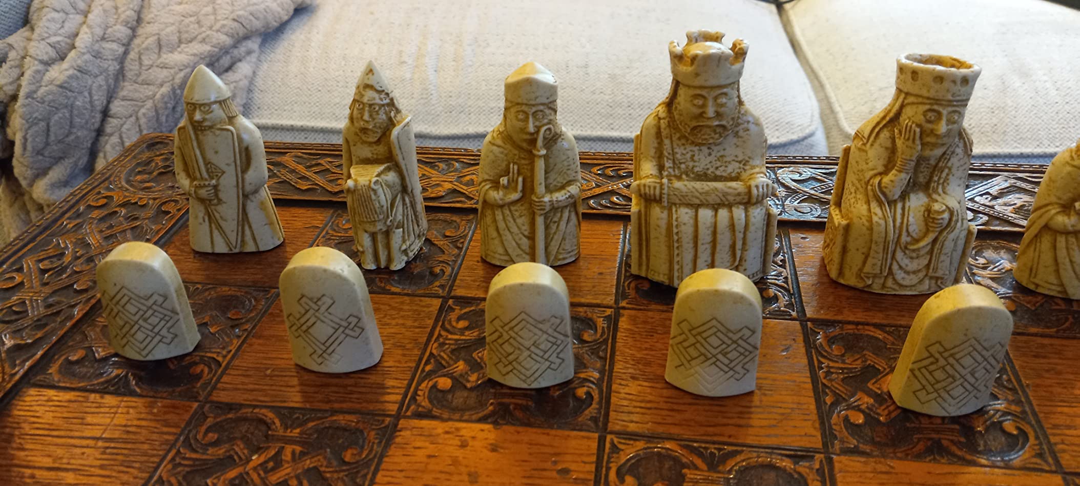 Amazon.com: The Isle of Lewis Chessmen - Regency Chess Official Lewis ...