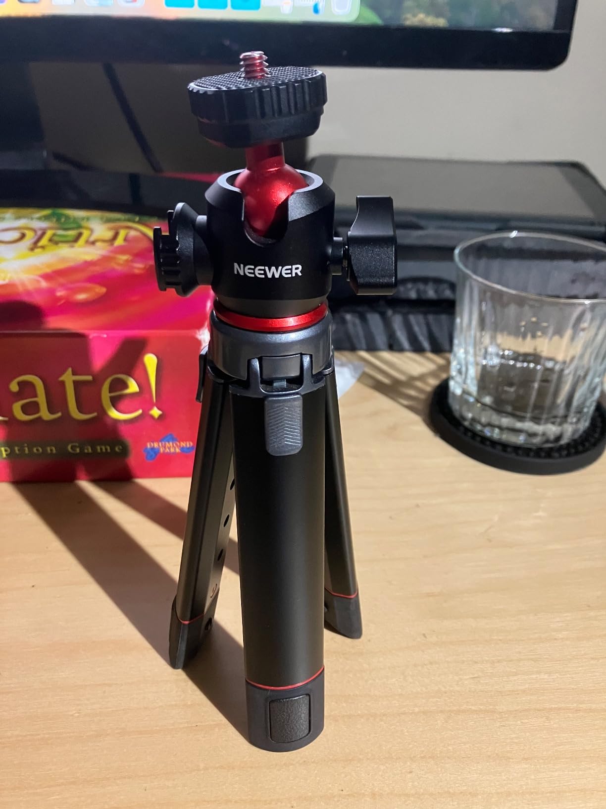 NEEWER Mini Camera Tripod with 360° Adjustable Ball Head and Accessory ...