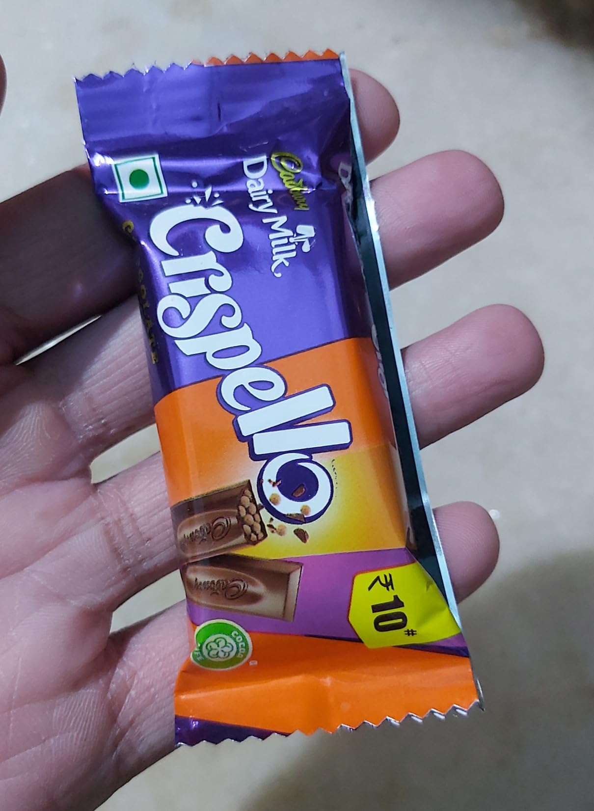 Cadbury Dairy Milk Crispello Chocolate Bar, 35 g - Pack of 15 : Amazon ...