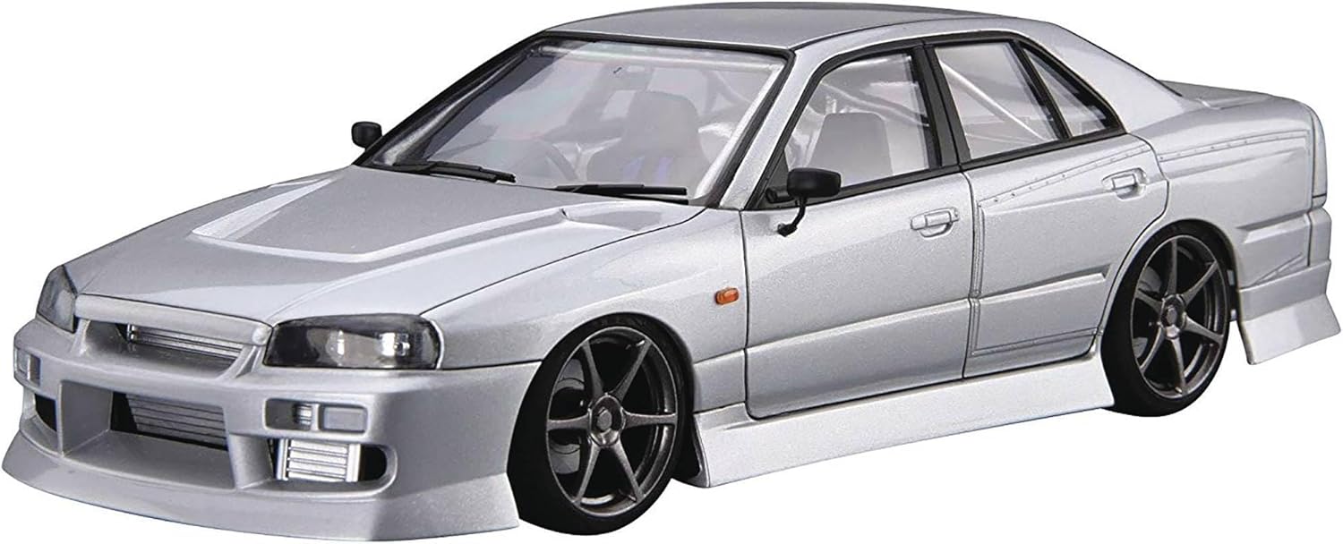 Amazon.com: Aoshima Nissan Uras ER34 Skyline 25GT-t ’01 1:24 Scale ...