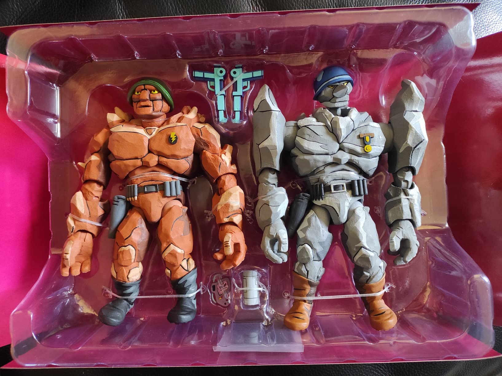 NECA Teenage Mutant Ninja Turtles - Trigg and Granitor Action Figure 2 ...