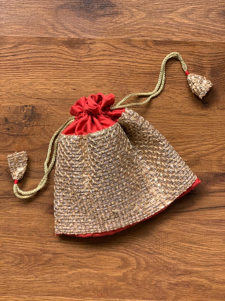 Kreatio Handcrafted Potli Cloth Bag for Women (red) |Batwa Bag ...