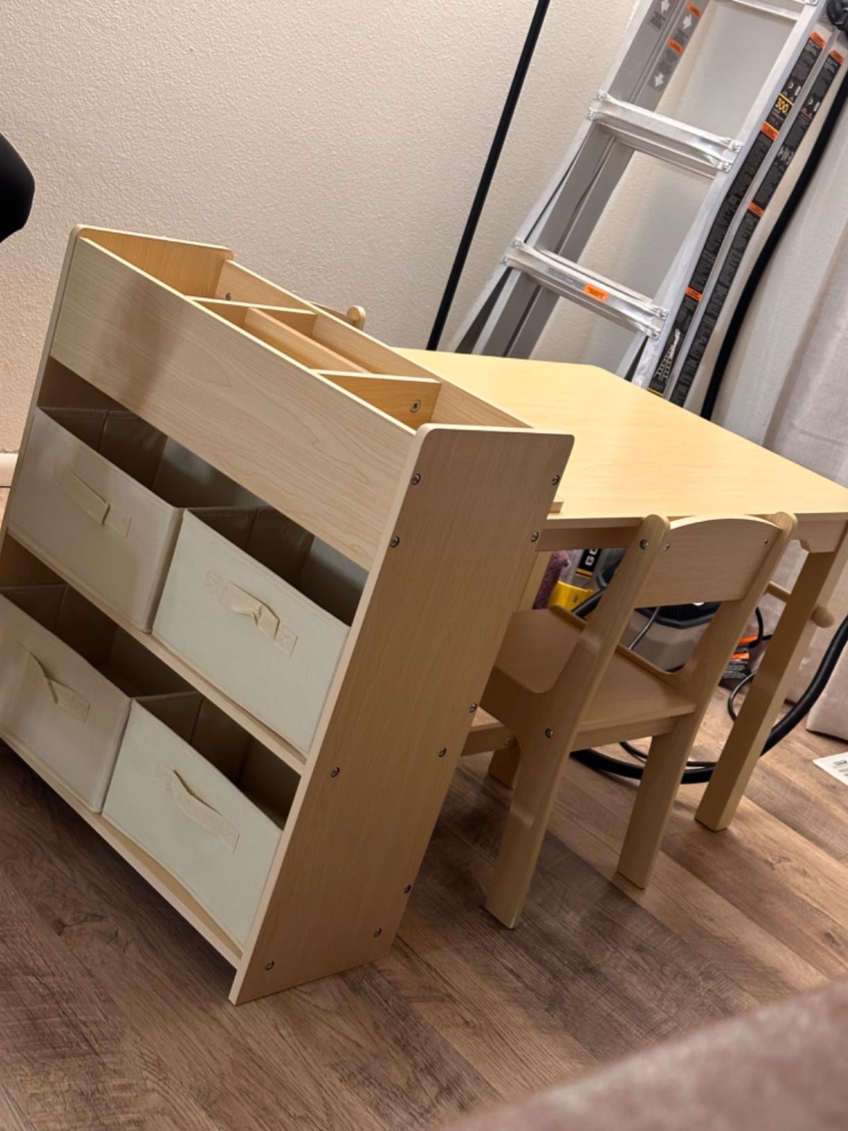 Amazon.com: Arlopu Kids Art Table and 2 Chairs, Toddler Craft Drawing ...
