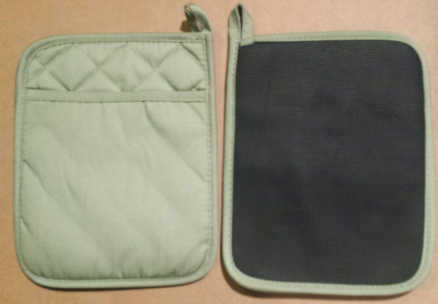 Amazon.com : Home Collection Set of 2 Green Neoprene Pot Holders : Home ...