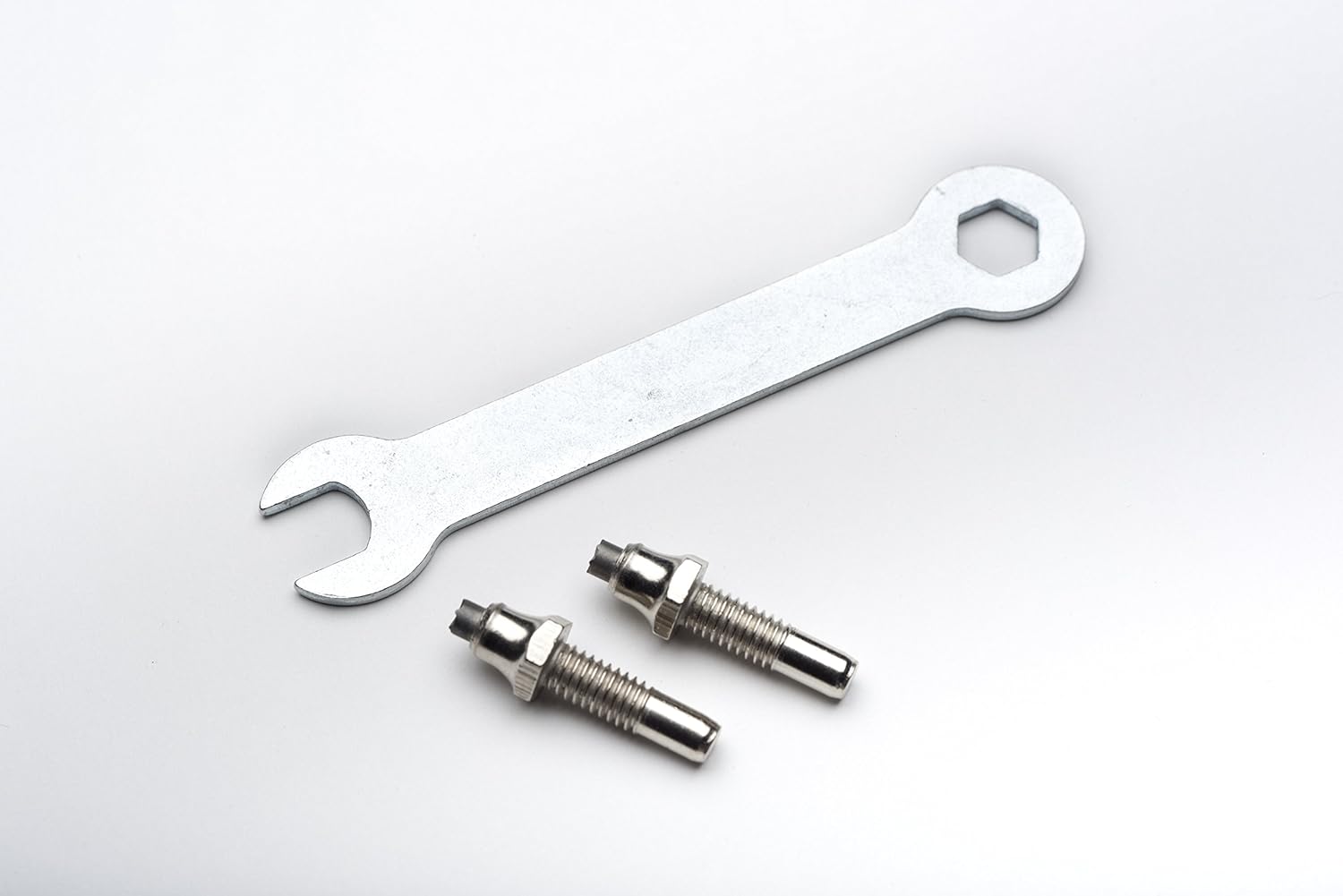 Amazon.com : PaceMaker Stix Tungsten Tip Replacement Kit : Sports ...