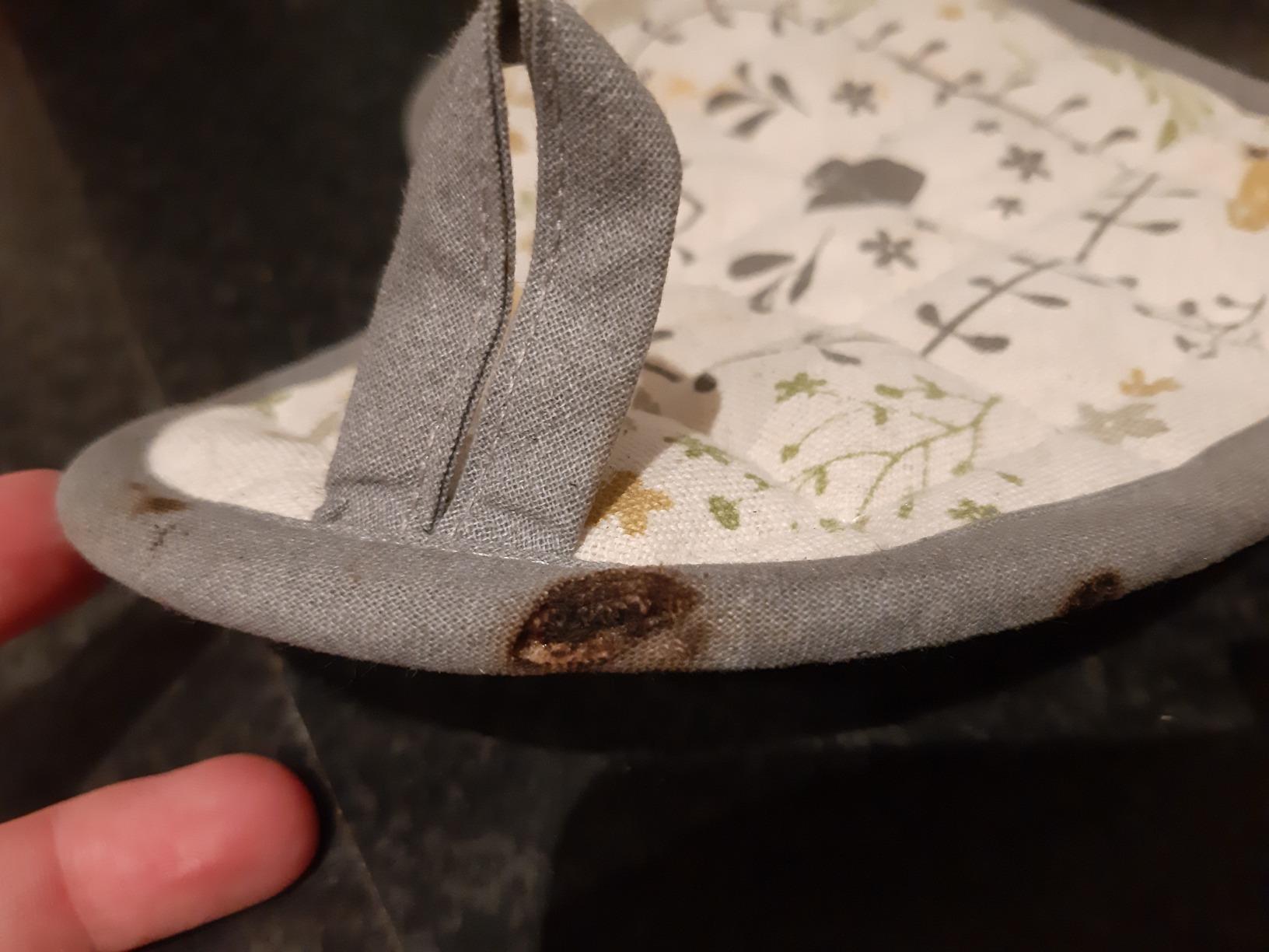 Cooksmart British Designed Pot Holders | British designed Pot Holders ...