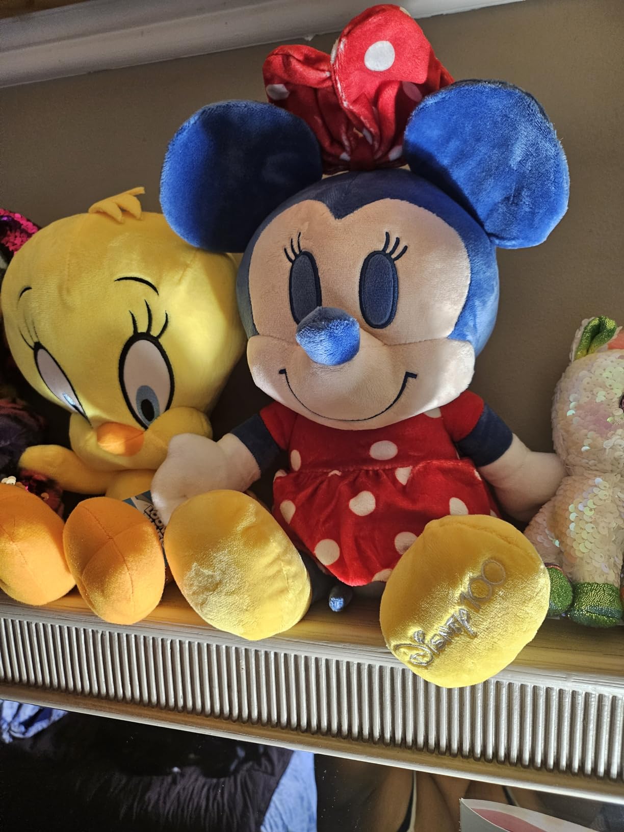 Amazon.com: MINISO 16'' Minnie Mouse Plush Toy Stuffed Animals Disney ...