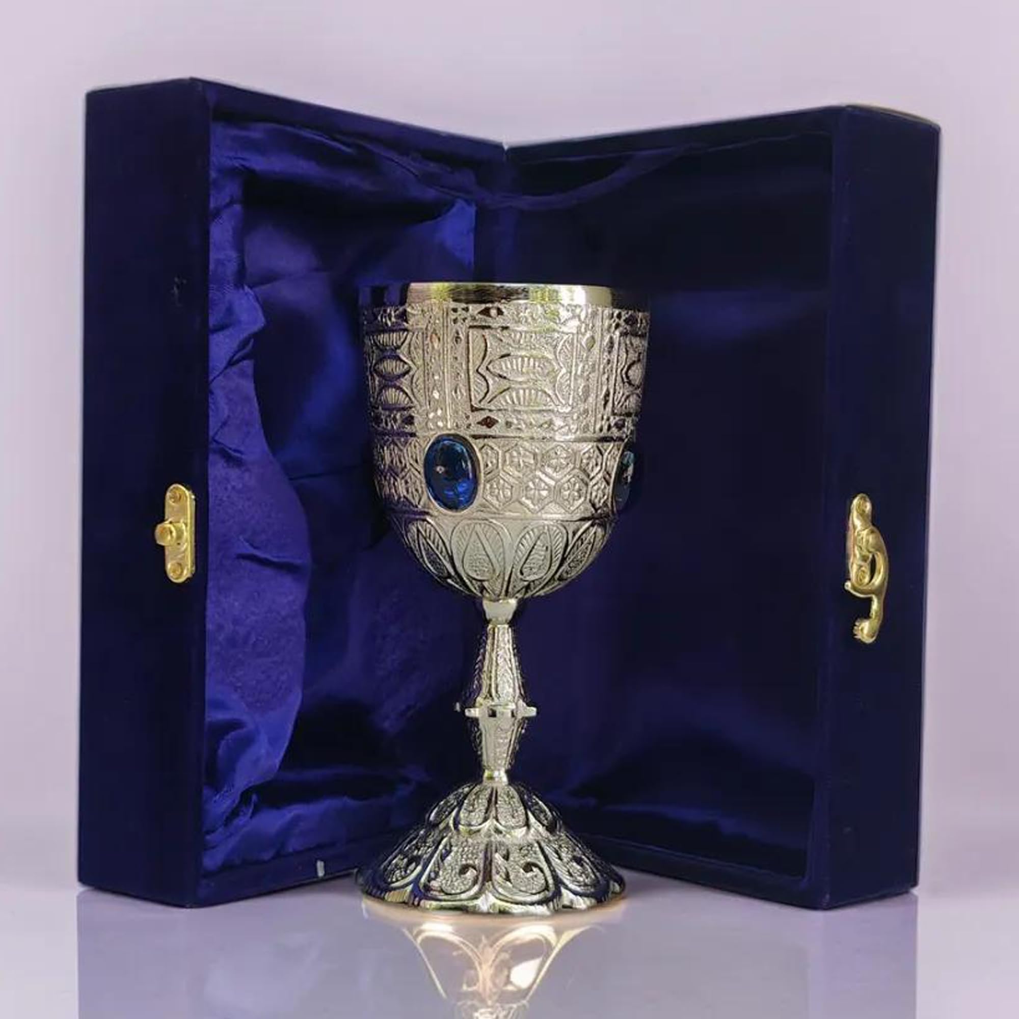 Amazon.com | Godinger Silver Chalice Goblet, 18oz: Goblets: Goblets ...