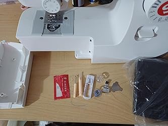 Amazon.com: SINGER M1150 Lightweight & Portable Sewing Machine With 45 ...