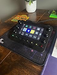 Amazon.com: Razer Stream Controller X: All-in-One Keypad for Streaming - 15 Switchblade Buttons ...